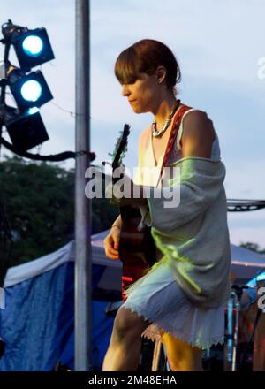 Pitchfork Music Festival - Feist in concert Stock Photo - Alamy