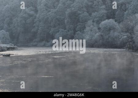 Fog rising over river Nore, Thomastown, Co. Kilkenny, Ireland Stock ...