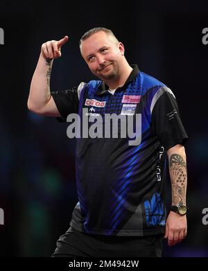 England's Ritchie Edhouse in action against Canada's David Cameron ...
