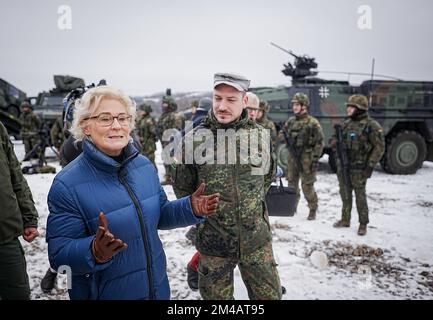 Lest, Slovakia. 20th Dec, 2022. Troop transport tanks of the Boxer type ...