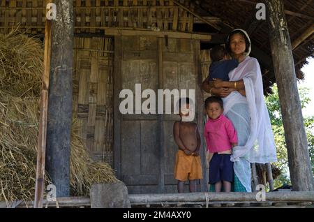 Farmers of the Mishing-Tribe still live the traditional way in villages Stock Photo - Alamy