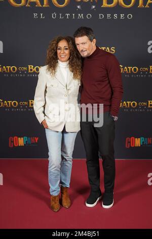 Actor Antonio Banderas and singer Rosario Flores at photocall film El ...