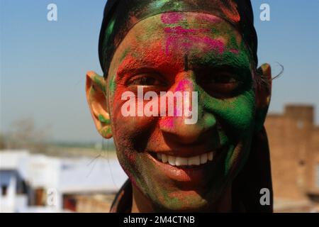 Everybody gets just messed up with colorpowder and water at Holi ...