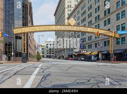 Gateway Arches welcome visitors to Cleveland's Playhouse Square ...