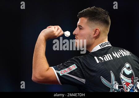 Ryan Meikle in action against Luke Littler on day seven of the Paddy ...