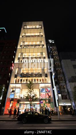 Uniqlo Ginza store, Ginza, Tokyo, Japan Stock Photo - Alamy