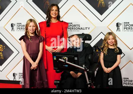 Rob Burrow and wife Lindsey prior to the Betfred Super League match at ...