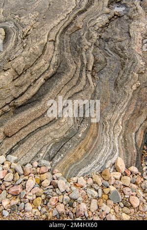 Shoreline granite rock, pebbles on Georgian Bay , Parry Sound, Ontario ...