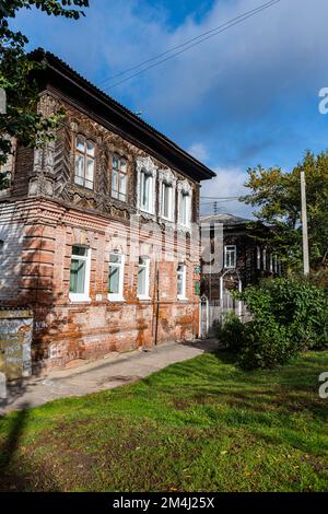 Old wooden house, Tomsk, Tomsk Oblast, Russia Stock Photo - Alamy