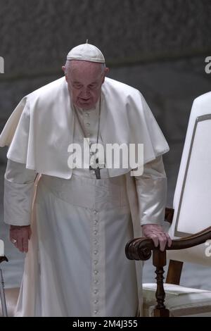 Vatican City, Vatican, 21 december 2022. Pope Francis during his weekly ...