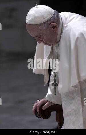 Vatican City, Vatican, 21 december 2022. Pope Francis during his weekly ...