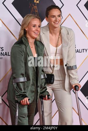 Beth Mead and partner Vivianne Miedema pose on the red carpet prior to ...