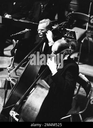 Leon Thompson, Orchestre Symphonique de Paris. Photographs of Marshall ...
