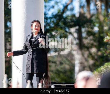 Silver Springs, FL USA. 02 JAN 2010. American Country Music Singer ...