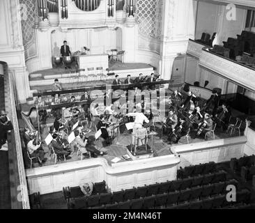 Leon Thompson, Orchestre Symphonique de Paris. Photographs of Marshall ...