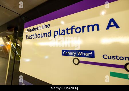 Elizabeth Line, London Underground, Tube Station Stock Photo - Alamy