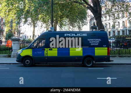 London Metropolitan Police Territorial Support Group vehicles deployed ...