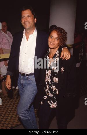 Shari Belafonte and Sam Behrens July 1989 Credit: Ralph Dominguez ...