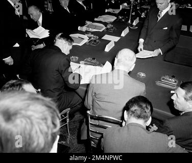 European Defense Community Treaty Signed in Paris, Ma7 27, 1952 ...