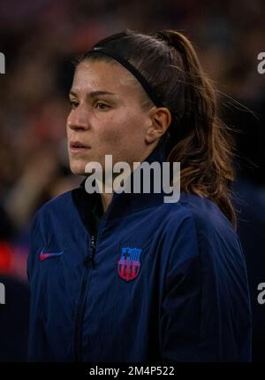 Barcelona, Spain. 21st Dec, 2022. Barcelona Lucy Bronze seen warming up ...