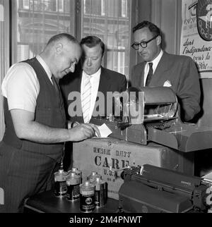 Program Opens to Distribute Labor Organizing Kits Through Care ...