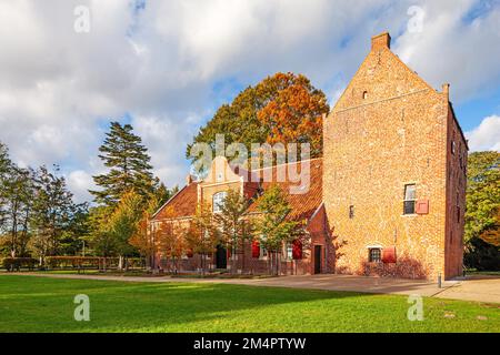 Stone house Bunderhee, medieval tower castle, museum, most original ...