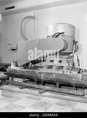 First Cobalt Bomb Installed in Paris Clinic. Photographs of Marshall ...