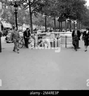 Paris Scenes and Monuments. Photographs of Marshall Plan Programs ...