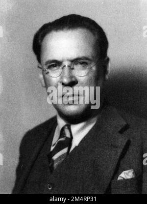 Official/Labor. Photographs of Marshall Plan Programs, Exhibits, and ...