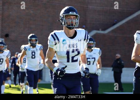 Colorado School of Mines Orediggers Josh Pollard (91) during warmups ...