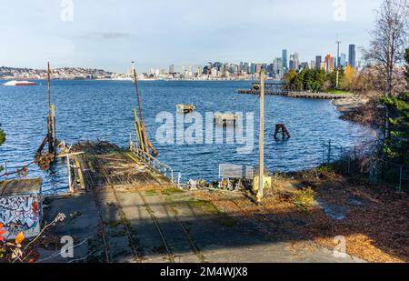 An olf pier at Jack Block Park in West Seattle, Washington and the ...