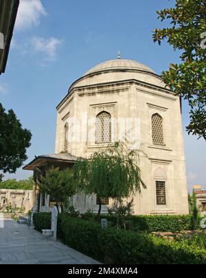 The Mausoleum of Hurrem Sultan in Suleymaniye Mosque in Istanbul Stock ...