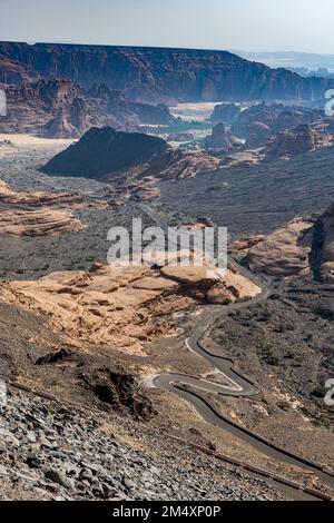 Road through desert landscape, Saudi Arabia Stock Photo - Alamy