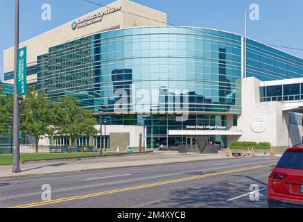 Monte Ahuja College of Business, CSU Stock Photo - Alamy