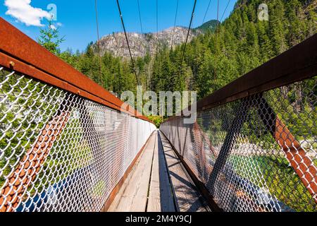 Foot bridge over Skagit River; Gorge Dam; Skagit River; North Cascades ...