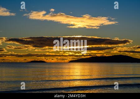 Sunset over Lake Superior at Sandy Bach, Sandy Beach, Wawa, Ontario ...