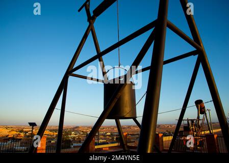 The Big Winch - Coober Pedy - Australia Stock Photo - Alamy
