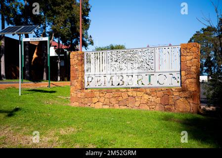 Pemberton Welcome Sign - Western Australia Stock Photo - Alamy