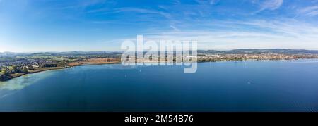 Aerial view of the Lake Constance municipality of Hagnau with the jetty ...
