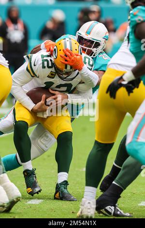 Miami Dolphins cornerback Keion Crossen (27) prepares to defend during ...