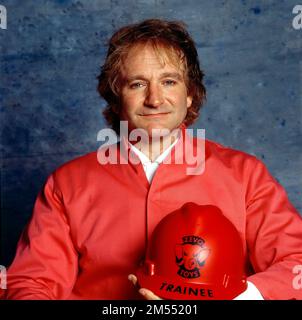 ROBIN WILLIAMS in TOYS (1992), directed by BARRY LEVINSON. Credit: 20TH ...