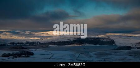 A frozen Malham Tarn Stock Photo - Alamy