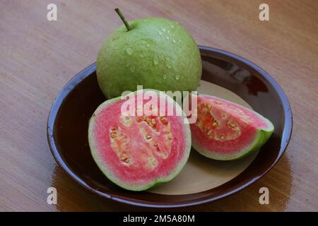 Thai Guava Inside Red Pulp Stock Photo - Alamy
