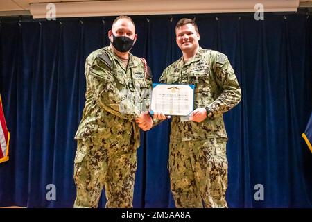 MASTER CHIEF Fire Control Technician Stephen Skelley discusses gunnery ...