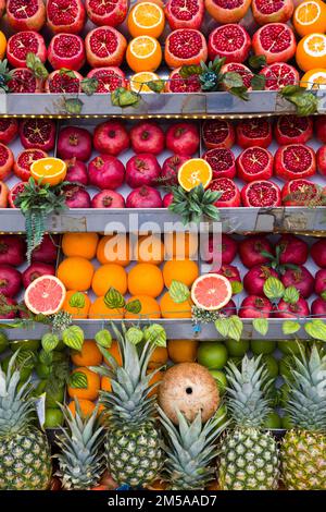 Fruit Display, Spice Bazaar, Istanbul, Turkey Stock Photo - Alamy