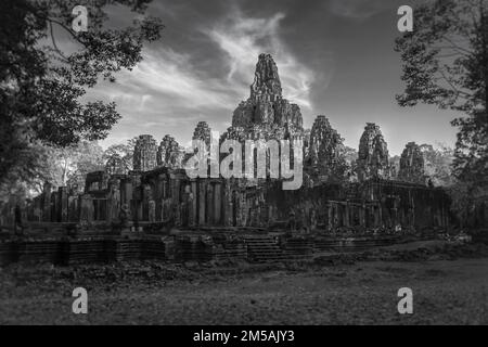 A greyscale shot of the Angkor Wat temple complex and the largest ...