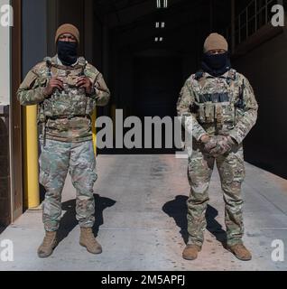 Air Commandos assigned to the 27th Special Operations Wing prepare for ...