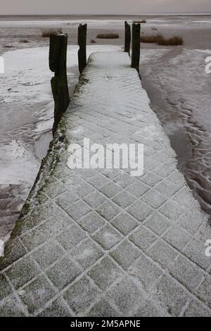 Hest Bank beach in winter Stock Photo - Alamy