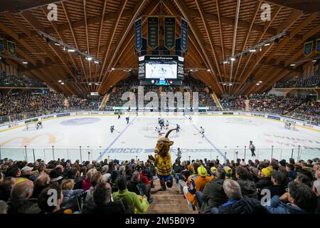 Davos, Eisstadion Davos, Spengler Cup: Team, Canada. 28th Dec, 2023. HC ...