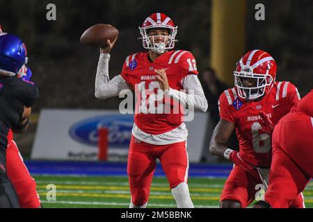 Mater Dei Monarchs quarterback Elijah Brown (12) during a high school ...
